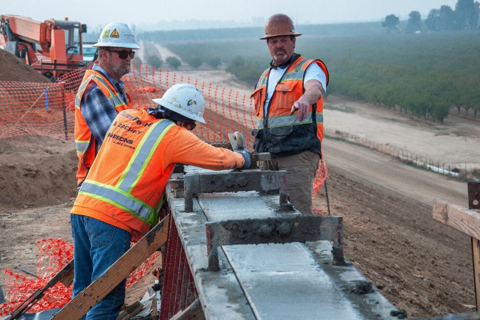 Avenue 11 Grade Separation|BuildHSR