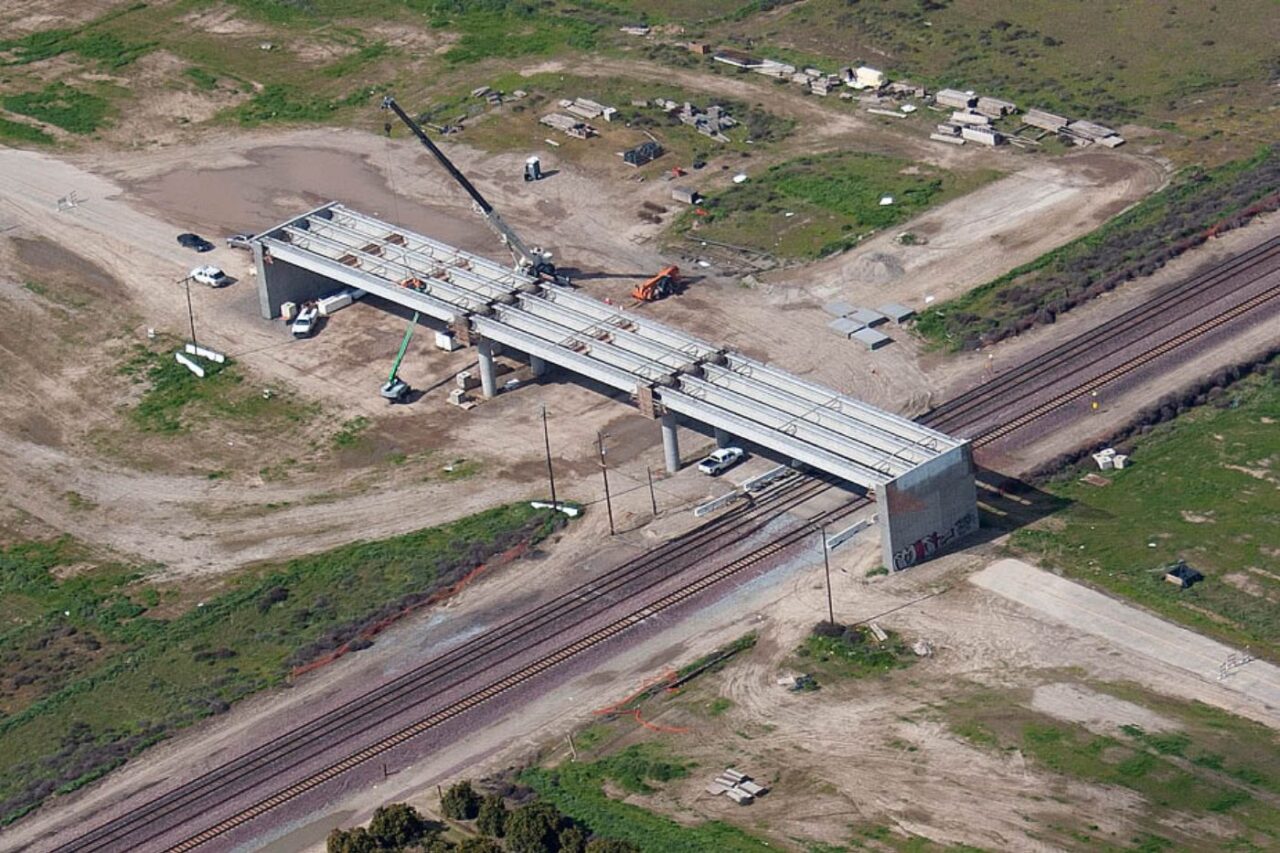 American Avenue Grade Separation|BuildHSR