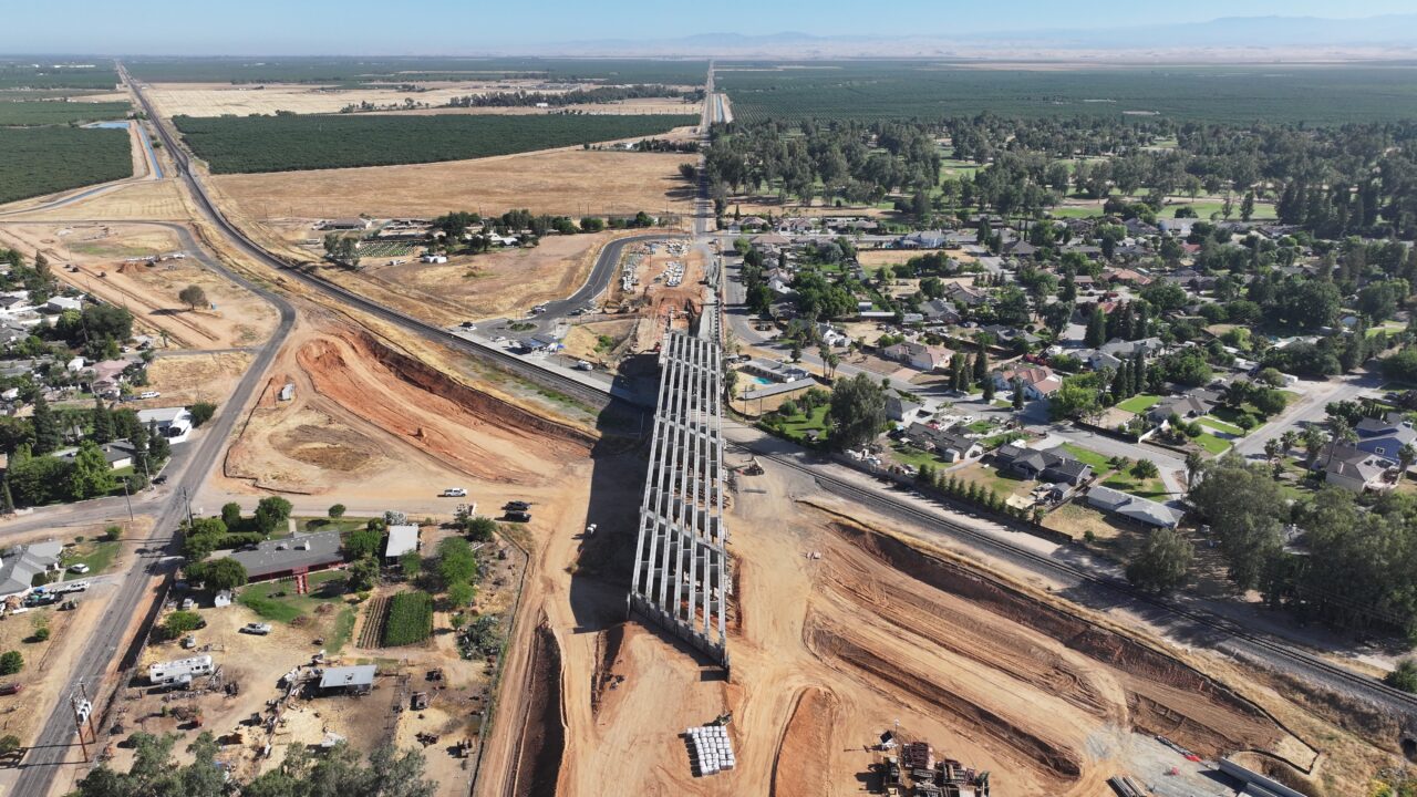 Road 26 Grade Separation|BuildHSR